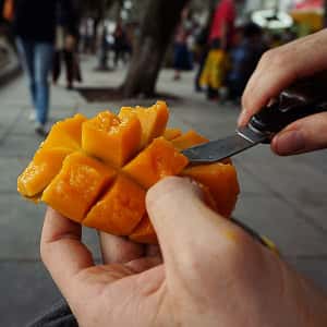 Mango Skin Allergy Mimics Poison Ivy | The People's Pharmacy